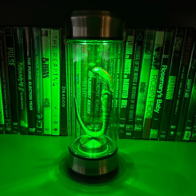 Alien specimen decorated glass jar – ffmetro