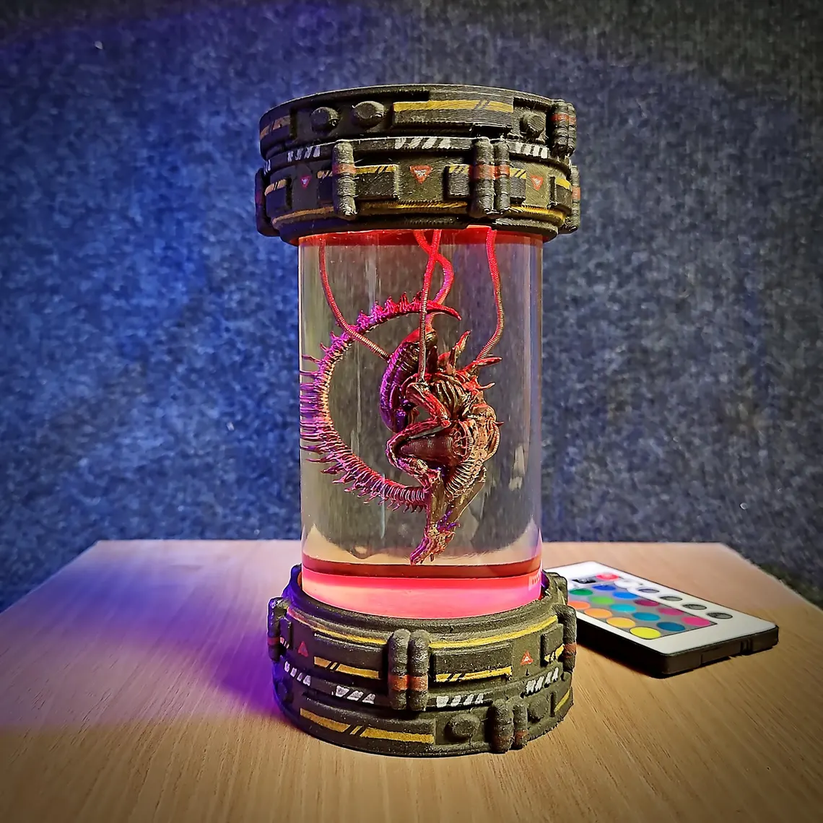 Desktop decorative alien resin lamp – ffmetro