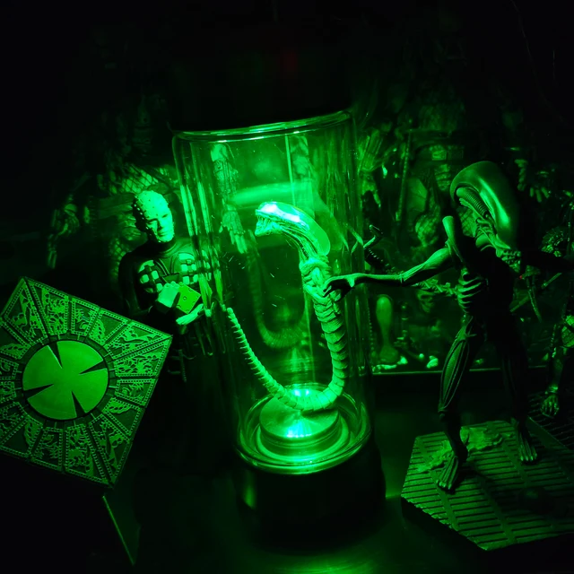 Alien specimen decorated glass jar – ffmetro